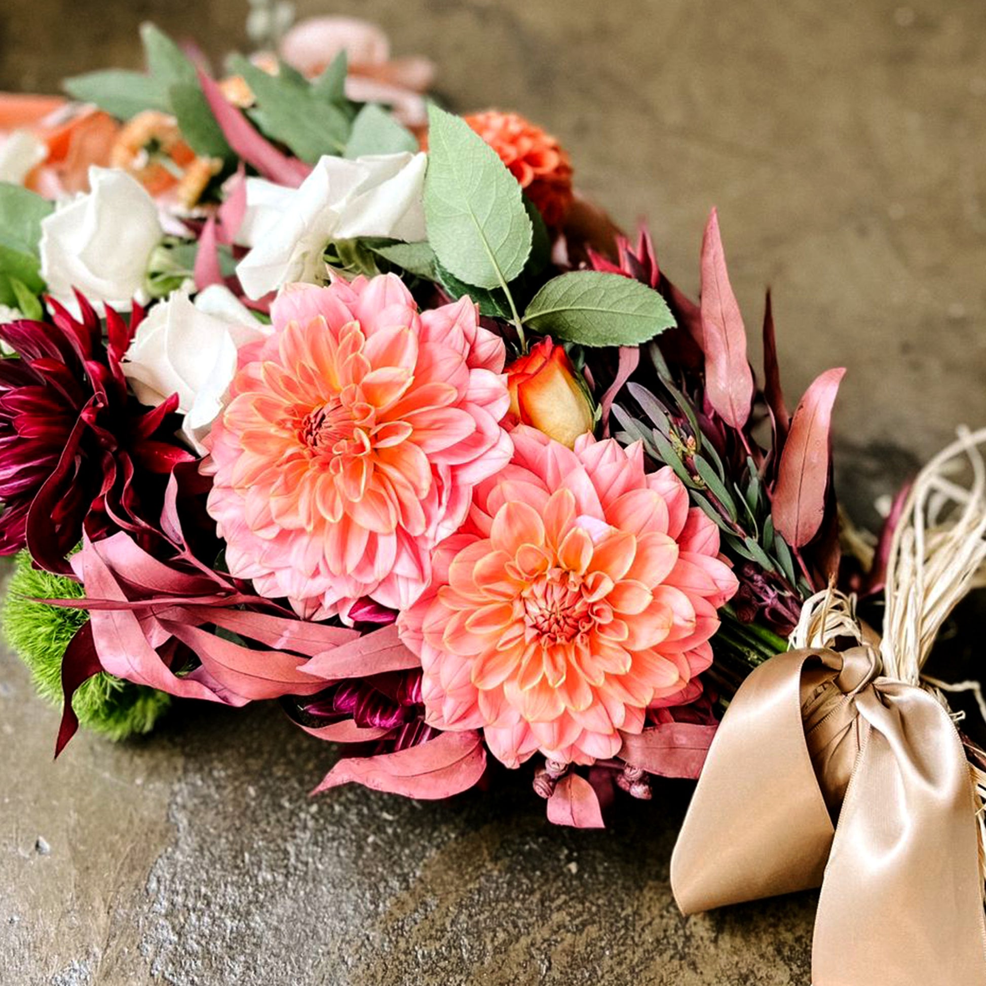 PRETTY CORAL – Navah Flower Farm